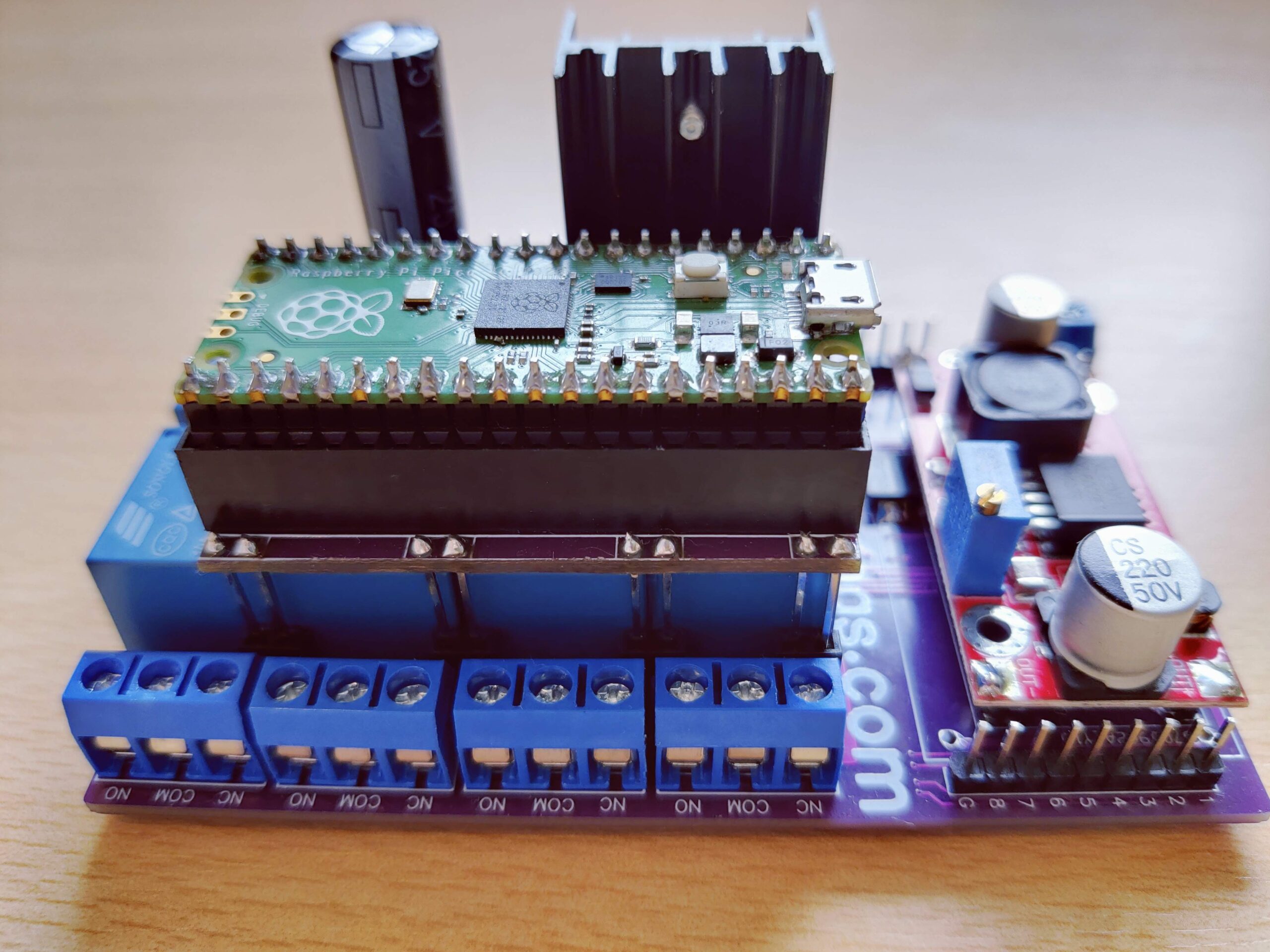 8-channel relay shield with Raspberry Pi Pico 5 12 24VDC power supply ...