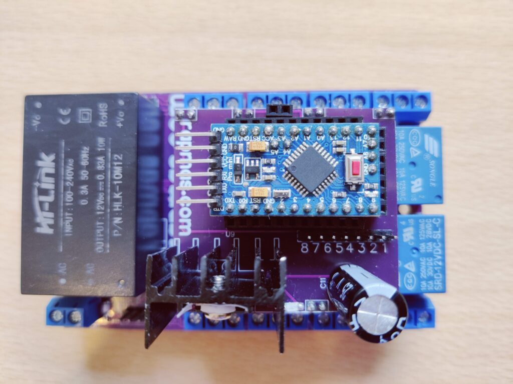 8-channel relay shield with Arduino Pro Mini 120/220VAC power supply ...