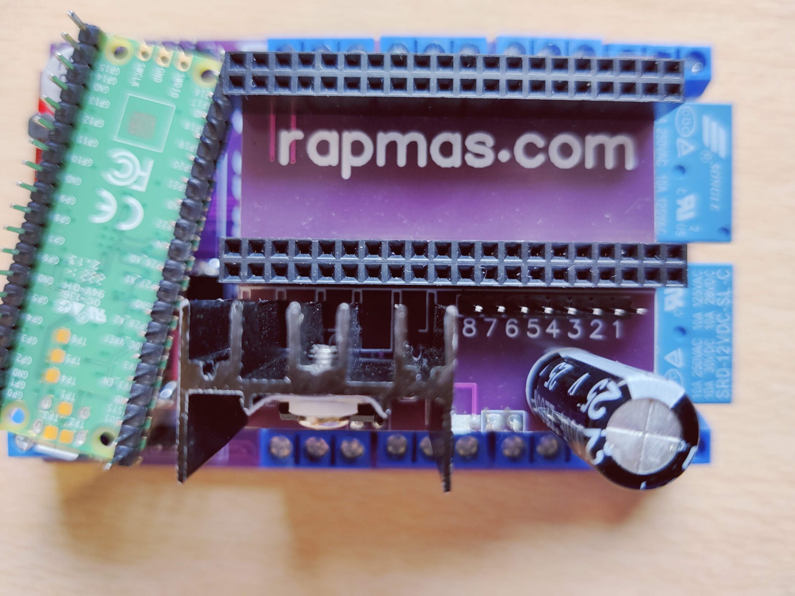 8-channel relay shield with Raspberry Pi Pico 5 12 24VDC power supply ...